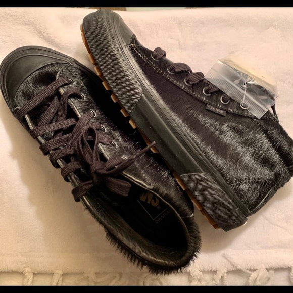 Vans | Shoes | Nwt Vans 8 Black Furry Hitop Sneakers | Poshmark